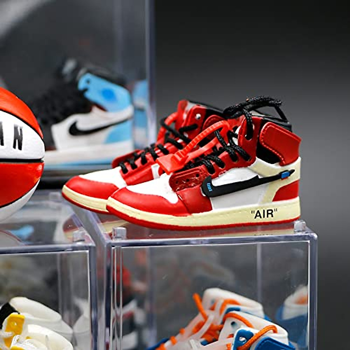 IMPORTUNK 1 pair ONLY Sneaker Keychain Jordan Retro 1 shoes Bulls star for mens and women Jordan's