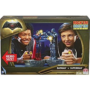 Mattel Games Batman Vs. Superman Rock 'Em Sock 'Em Robots 2-Player Kids Game, Fighting Robots Action Game (Amazon Exclusive)