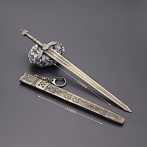Elden Ring Vagabond Banished Knight's Greatsword Colossal Sword Action Figures Toys Collection Gift Party Supplies Desk Decoration Backpack Pendant Gift