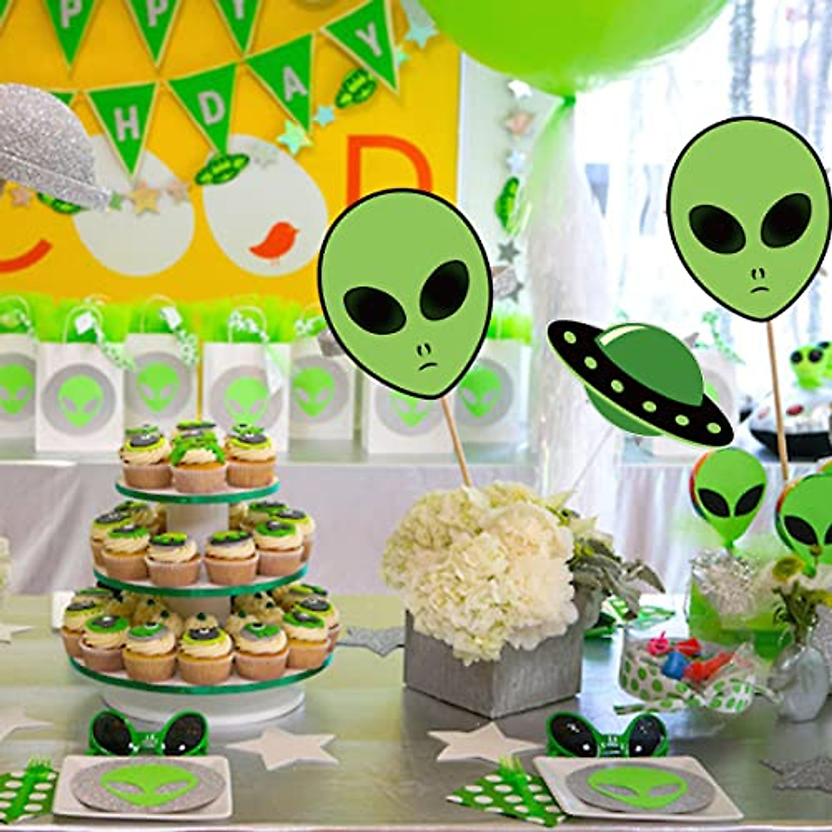 Swirls & Cutouts Green Alien Theme Hanging Swirl Decorations UFO Theme Ceiling Whirl Streamer Hanging Cutouts Alien Invasion for Kids Girls Boys Birthday Baby Shower First Birthday Party Supplies