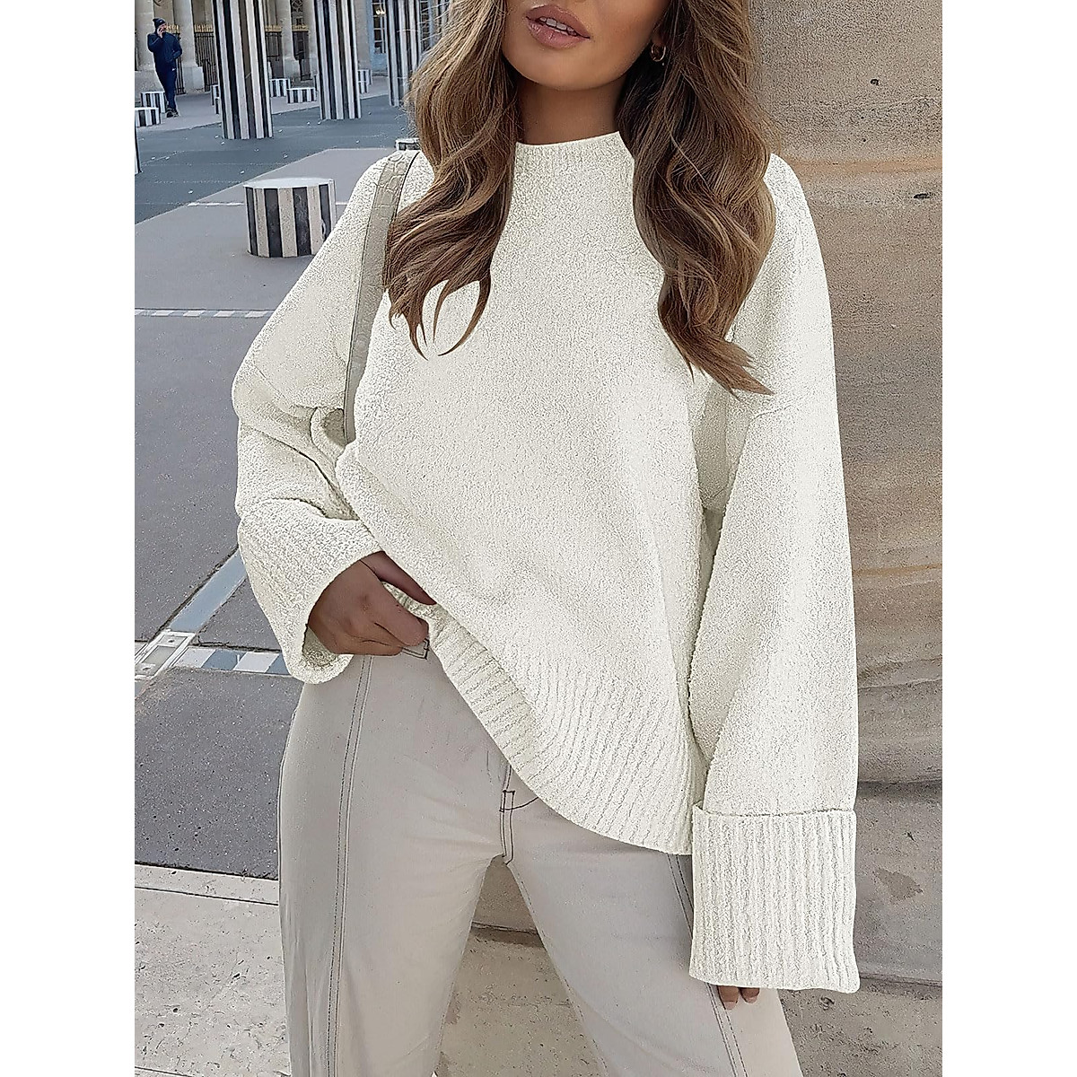 ANRABESS Women's Oversized Crewneck Long Sleeve Fuzzy Knit Casual Chunky Warm 2025 Fall Pullover Sweaters Top Trendy Outfits White X-Large