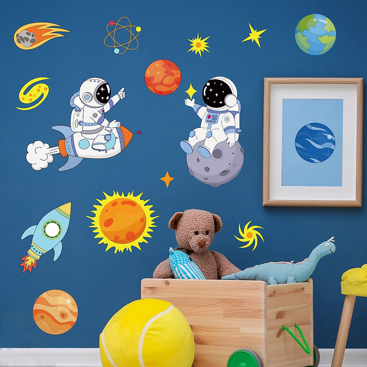 SUPERDANT Universe Wall Stickers Space Astronauts Planet Wall Decals Peel and Sticker DIY Wall Art Decors Mars Moon Uranus Jupiter Neptune Saturn Stickers for Kids Bedroom Classroom Nursery