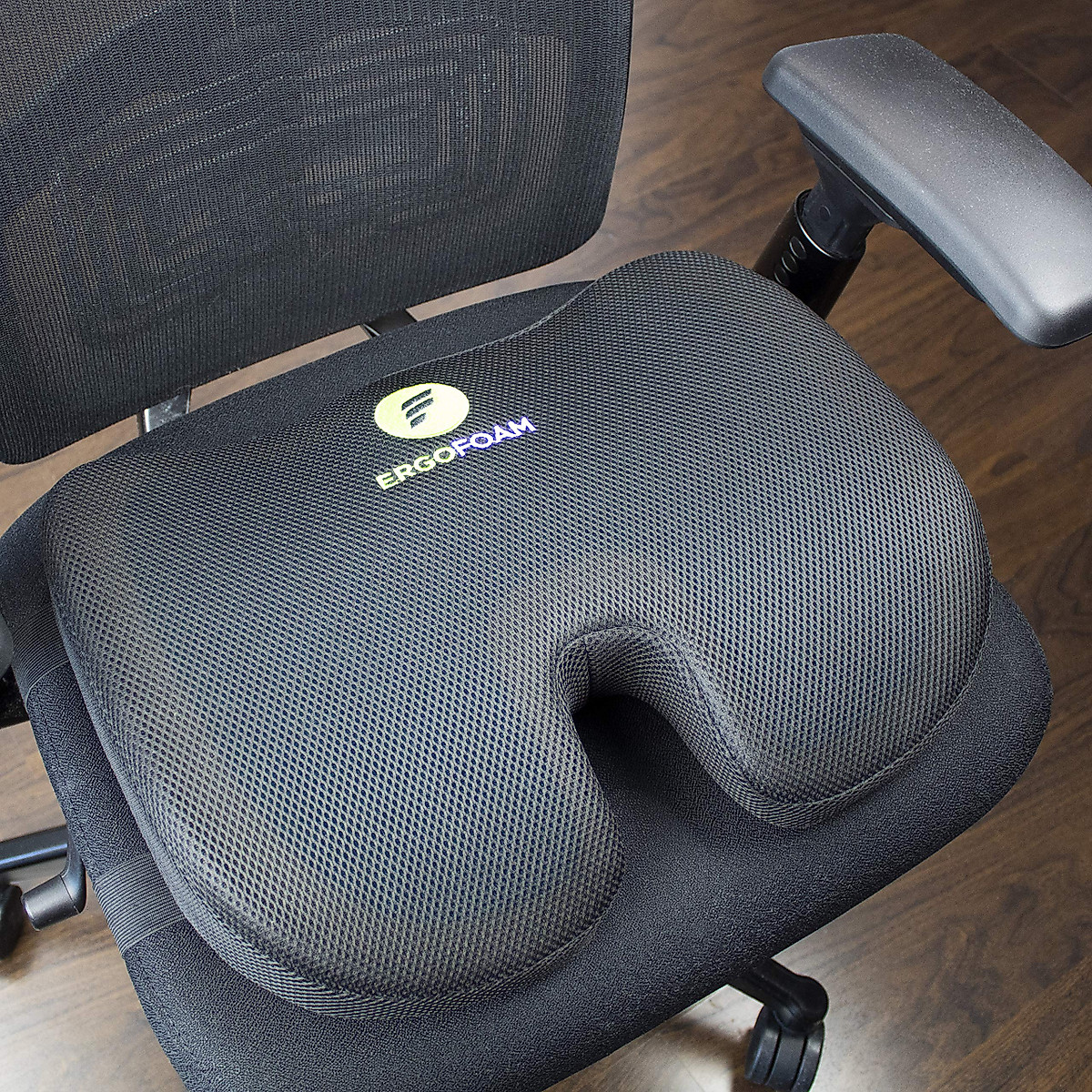 ErgoFoam Seat Cushion for Office Chair - Memory Foam Cooling Gel Coccyx Cushion for Tailbone Pain - Tailbone Cushion - Sciatica Pillow for Sitting (Black)