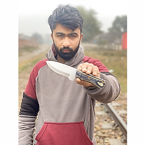 Uniqueya Fixed Blade Hunting Knife, Full Tang Carbon Steel Bushcraft Knife with Leather Sheath, Survival Compact Knife, Outdoor Knife for Camping Hiking