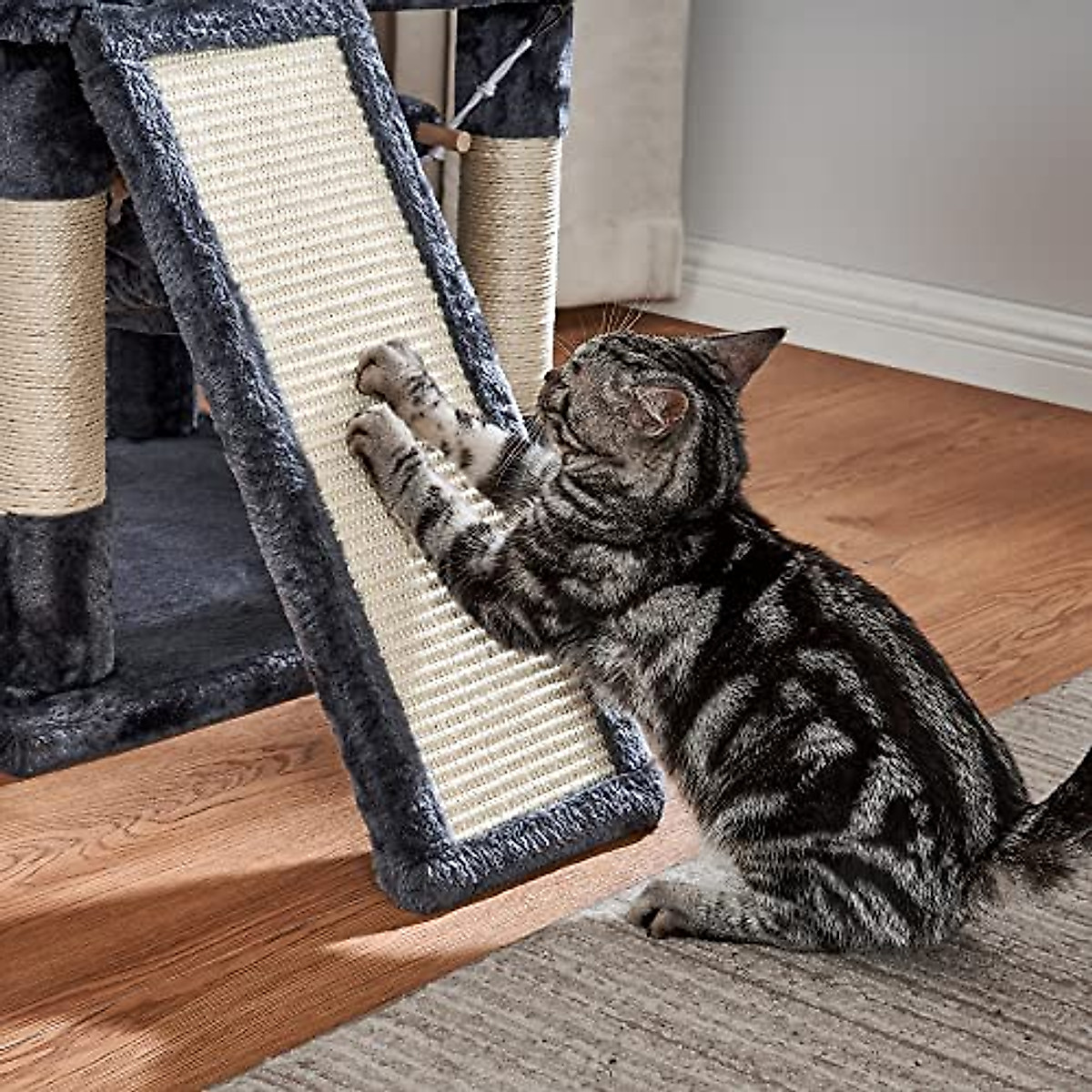BEWISHOME 64.5inches Cat Tree for Indoor Cats Multi-Level Cat Tower with Scratching Posts, Board, Cozy Plush Perches Cat Condo for Large Cat Play House MMJ20H