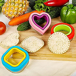 Sandwich Cutter and Sealer Set,3 Pcs Bread Decruster Sandwich Cutter Heart Circle Square Shapes Sandwich Decruster Press Mold DIY Cookie Cutter for Kids Boys Girls Lunch Bento Box