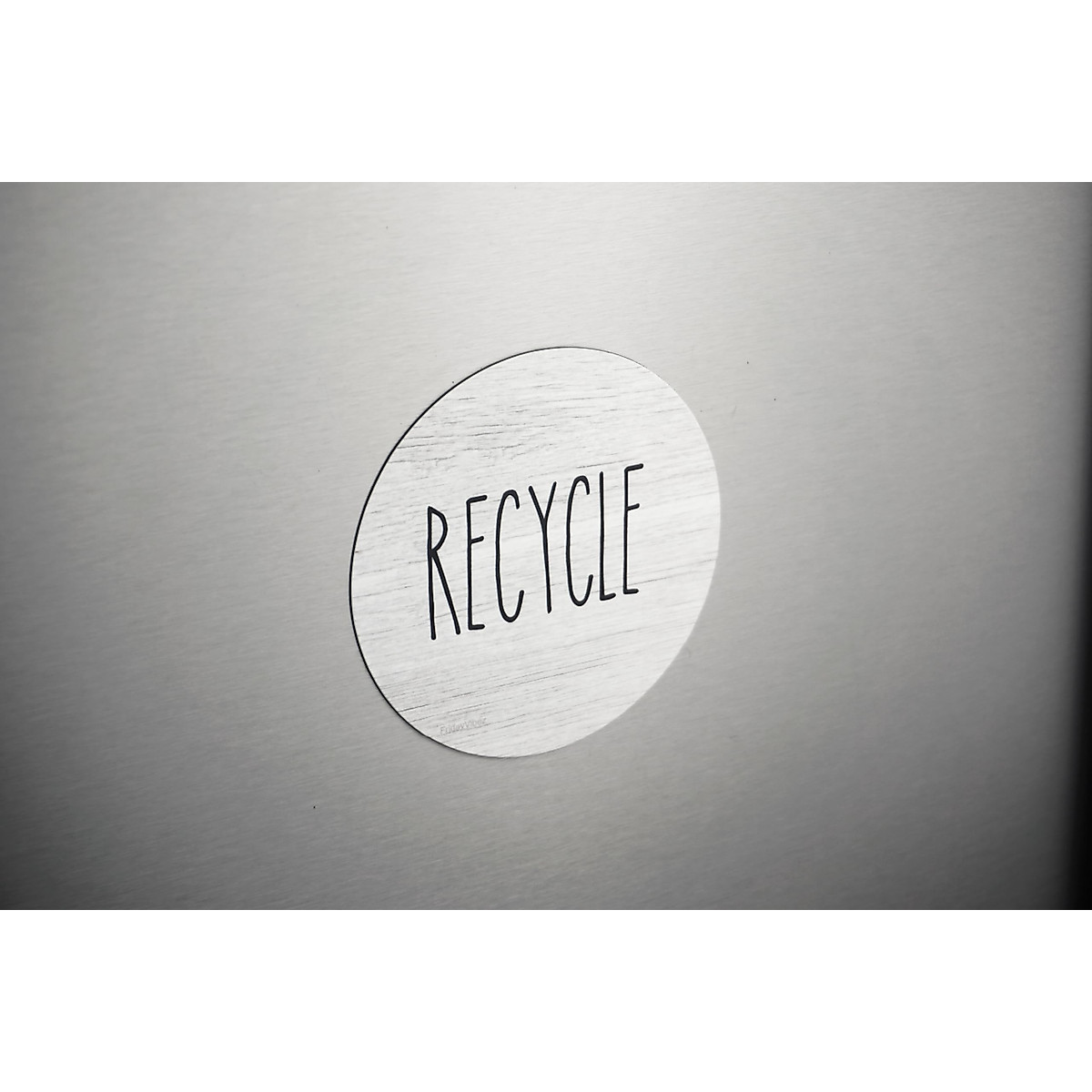 Rustic Recycle and Trash Magnets for Kitchen Trash Cans and Recycling Bins, Trash and Recycle Magnet Combo for Garbage Can Logo Symbol, 2 Magnetic Sticker Adhesives, 3.5" Circle, Outdoor Waste Bin