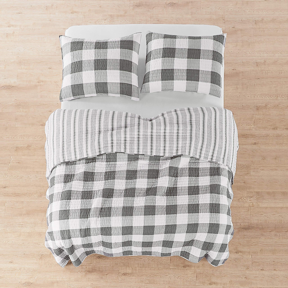 Levtex Home - Camden Quilt Set -Full/Queen Quilt + Two Standard Pillow Shams - Buffalo Check in Grey and Cream - Quilt Size (88 x 92 in.) and Pillow Sham Size (26 x 20 in.)- Reversible Pattern -Cotton