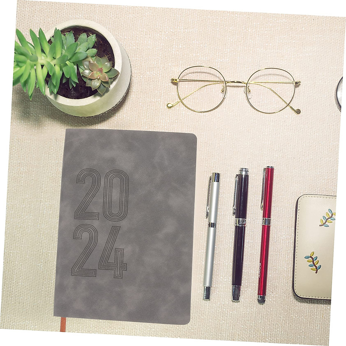 STOBOK 2024 Weekly Schedule Planner Office Memo Pad Monthly Planner Notebook New Year Schedule Notebook Daily Writing Book Calendar Notebook Daily Planner Portable Manual Paper Work