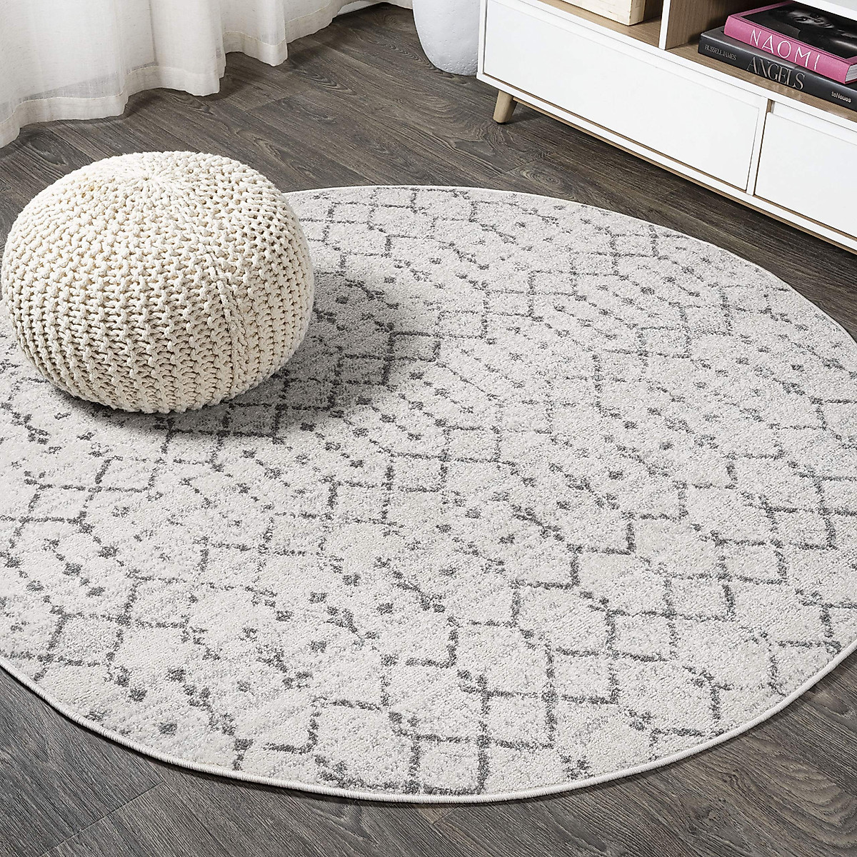 JONATHAN Y MOH101B-5R Moroccan Hype Boho Vintage Diamond 5' Round Area-Rug, Bohemian, Southwestern, Casual, Transitional, Pet Friendly, Non Shedding, Stain Resistant, Easy-Cleaning, Cream/Gray
