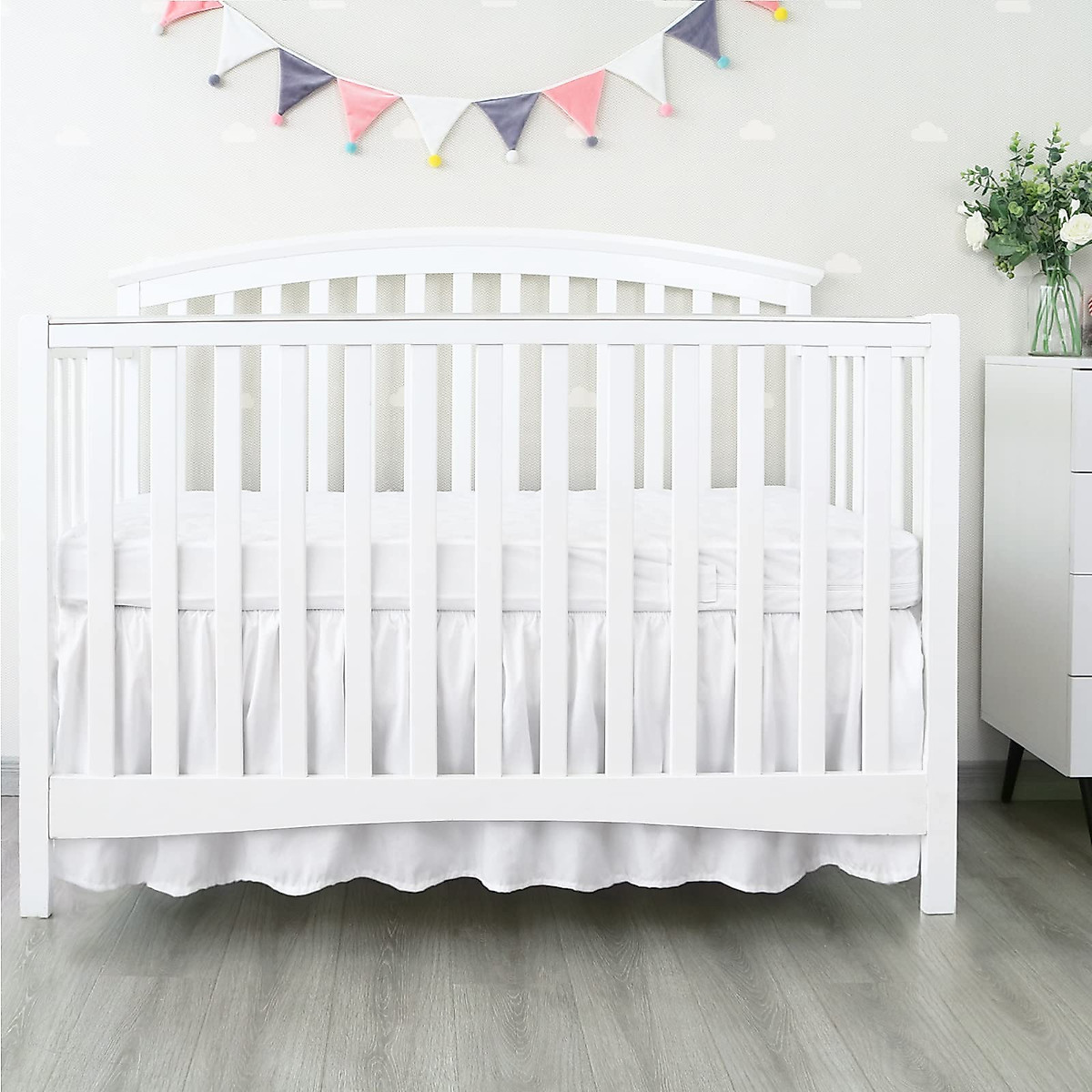 Crib Sheets & Crib Bed Skirt White Ruffled