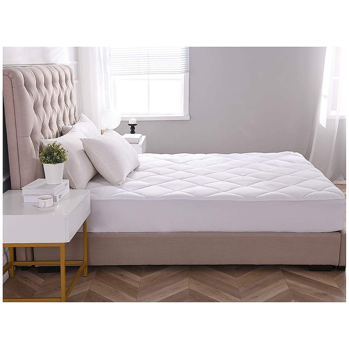 KASENTEX Deluxe Quilted Fitted Mattress Pad Queen Size - 13 Inch Deep Pockets - Brushed Microfiber - Down Alternative Fill, Cozy Breathable & Ultra Soft Protector