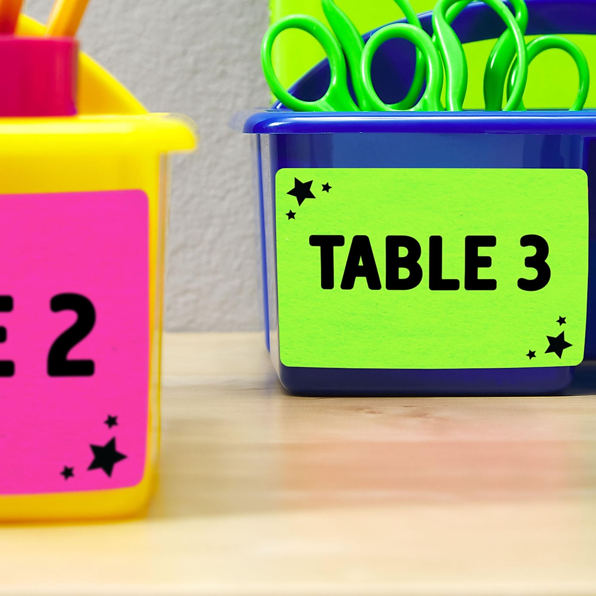 Avery Neon Shipping Labels for Laser Printers, 5-1/2" x 8-1/2", 200 Green Labels (5952)