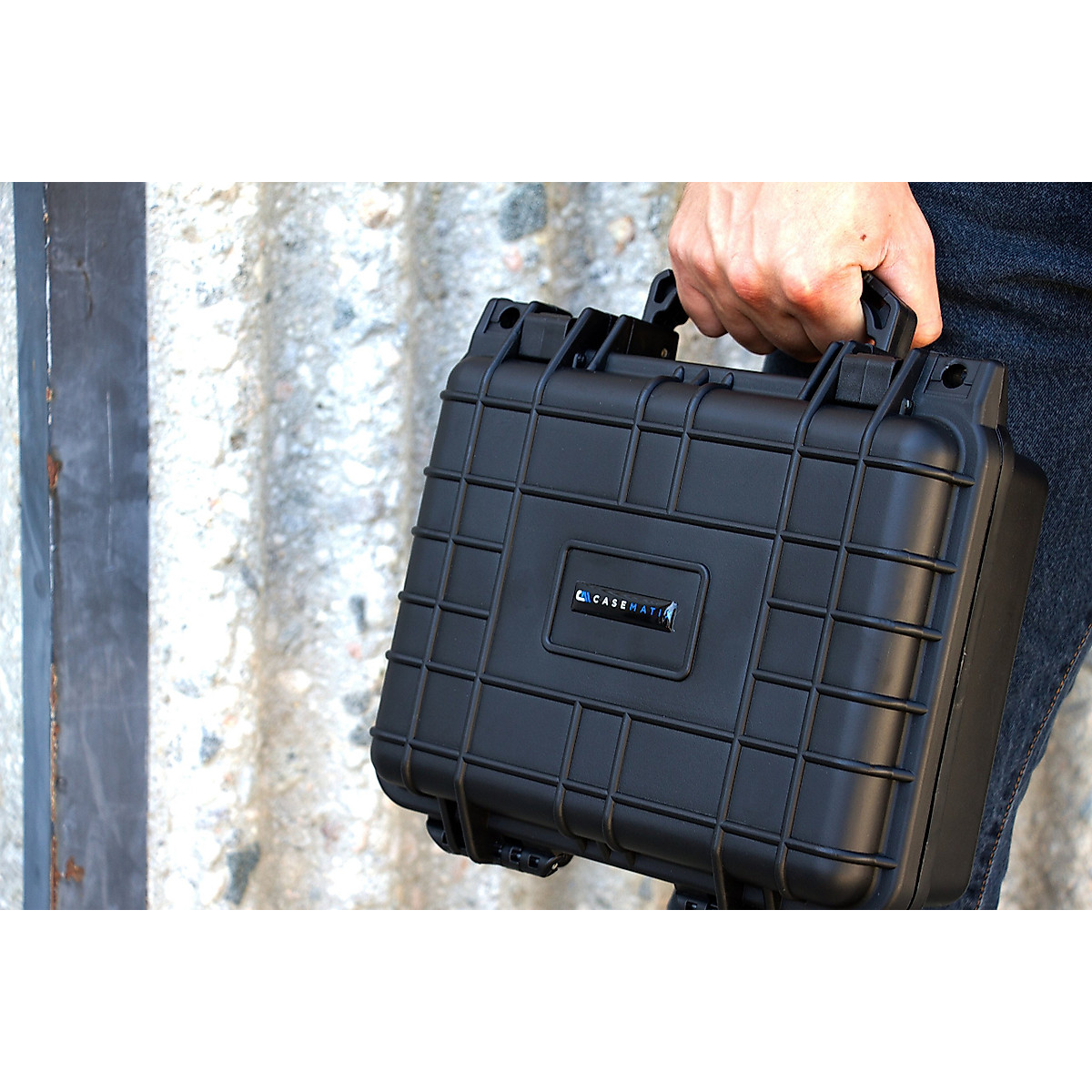 CASEMATIX 11 inch Waterproof Airtight Marine Fishfinder Case Compatible with Garmin Striker 4 Gps Fish Finder, Plus 4cv and Other Water Fishing Boating Devices with Accessories - includes Case Only