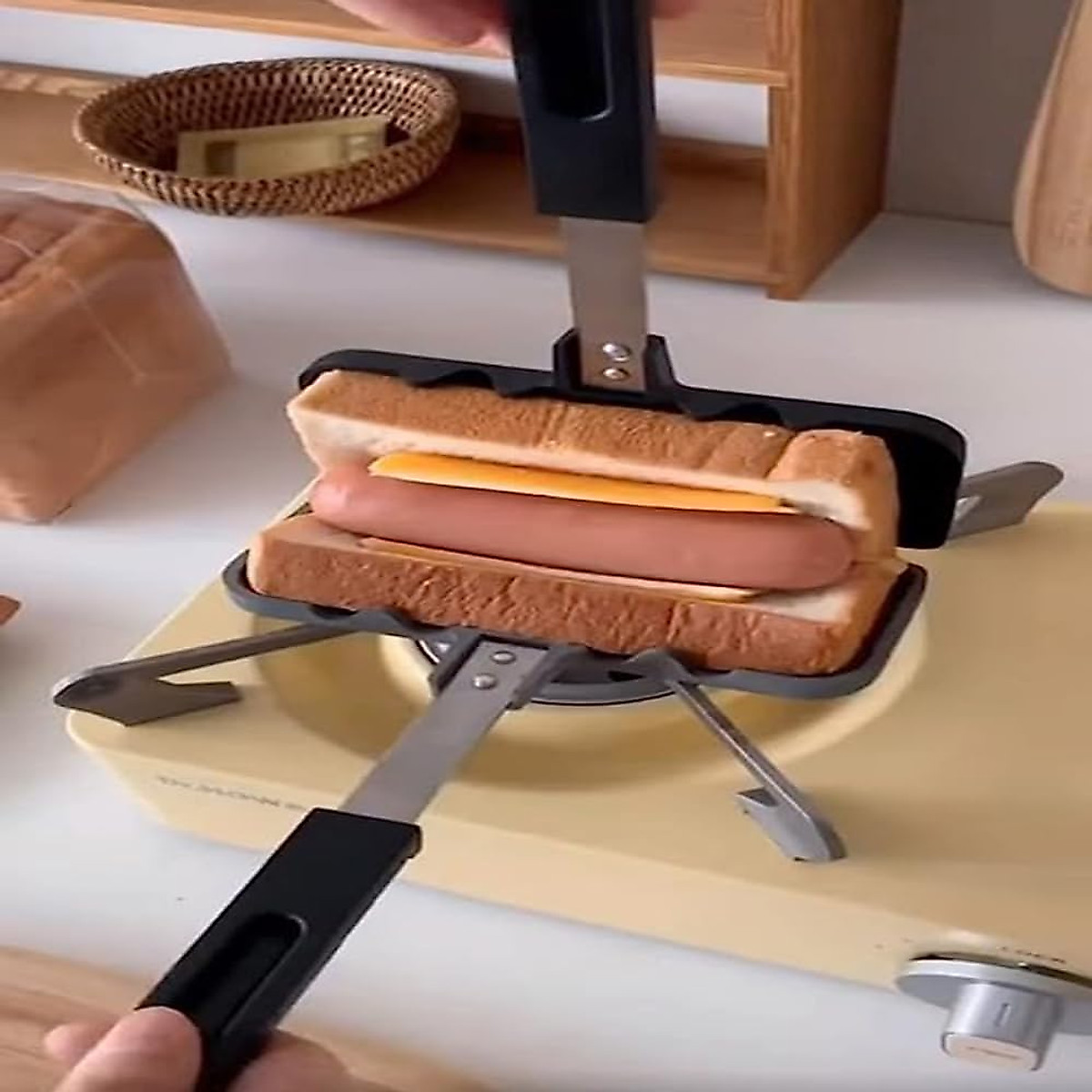 sandwich baking pan,Double-sided Sandwich Mold,Aluminum Alloy Hot Dog Toaster,Nonstick Sandwich Maker,Frying Pan for Breakfast Pancakes, Toast, Omelets