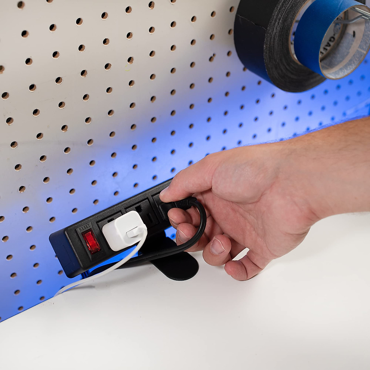 VIVO Clamp-on Power Strip, All-in-One Power Hub Desk Mount with 2 USB Ports, 4 AC Outlets, Tabletop Plugs with 6ft Cord, Black, DESK-AC120V