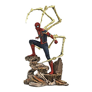 Diamond Select Toys Marvel Gallery: Avengers Infinity War Movie Spiderman PVC Gallery Figure