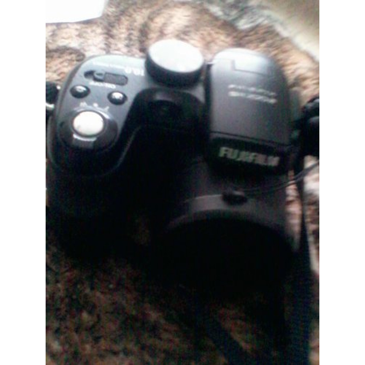 Fujifilm FinePix S Series S1000fd 10.0 MP Digital Camera - Black