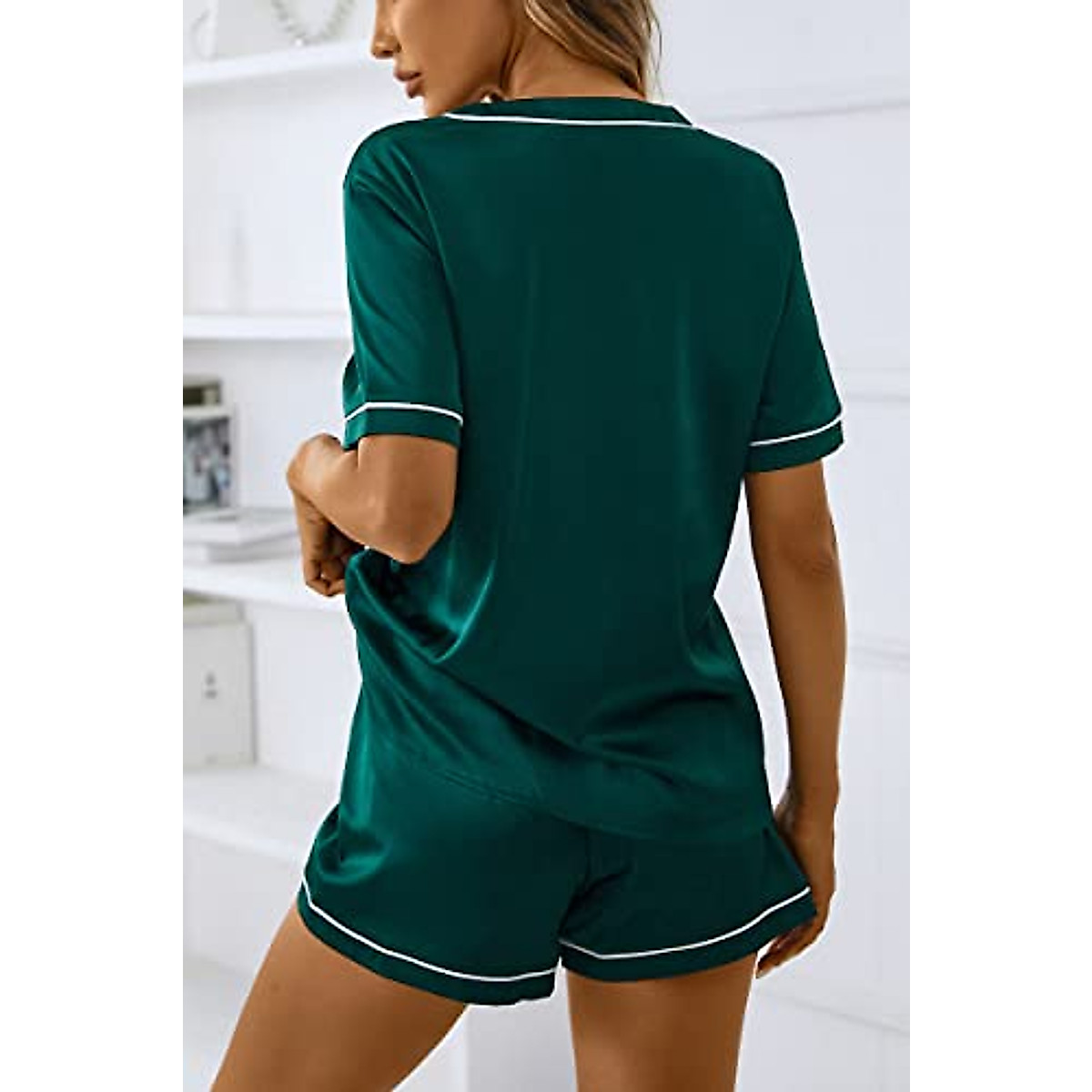 CHYRII Women Silk Pajamas Sets Soft Satin Two Piece Pj Sets Short Sleeve and Shorts Loungwear Sets Sleepwear Green M