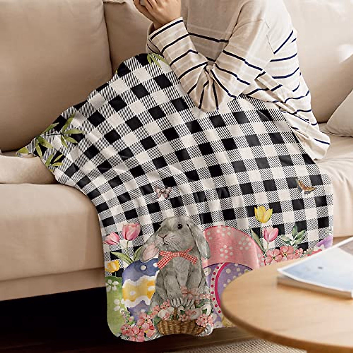 Throw Blanket Bunny Tulip Eggs Easter Blanket Soft Warm Throw Blankets Black Buffalo Plaid Flannel Blankets for Couch Bed Sofa Throw Blanket for Home Spring Holiday Decoration 50" x 60"