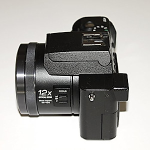 Panasonic Lumix DMC-FZ10K 4MP Digital Camera with 12x Optical Zoom (Black)