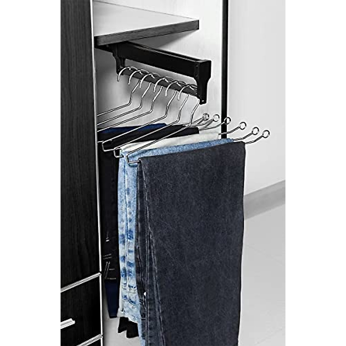 Blanket Hanger Pants Hangers Non Slip Hangers Heavy Duty Stainless Steel Hanger, Non-Slip Finishing Hanger for Quilts, Bedding, Towels, Pants, tablecloths, Carpets (Pack of 8)