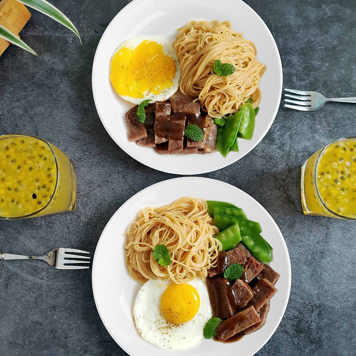 ALLUSEIT Pasta Bowls, 6pcs/40oz Bone Porcelain Bowls Set for Soup and Salad, White Ceramic Serving Bowls and Plate for Kitchen, Wide & Shallow, Microwave & Dishwasher Safe, Φ9inch