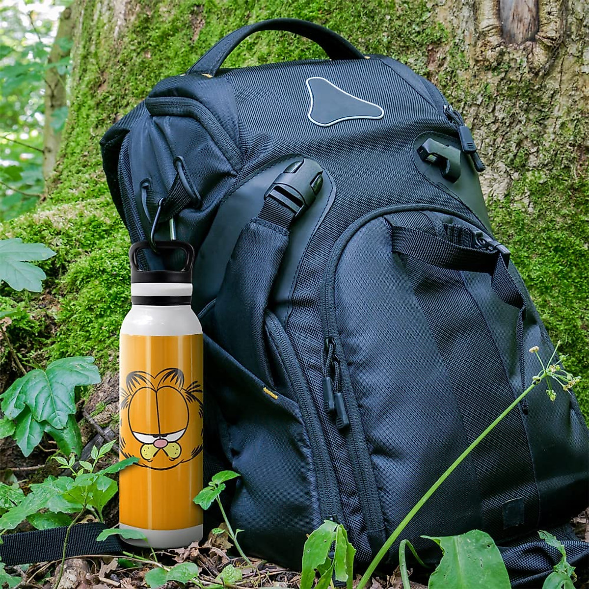 Garfield OFFICIAL Garfield Big Head 24 oz Insulated Canteen Water Bottle, Leak Resistant, Vacuum Insulated Stainless Steel with Loop Cap, White