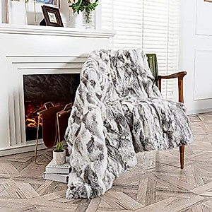 Natural Real Rabbit Fur Throw Blanket Pelt Luxury Fluffy Soft Cozy Plush,Thick Warm Blanket for Couch, Sofa and Bed,55.1 in x62.9in(Gray)