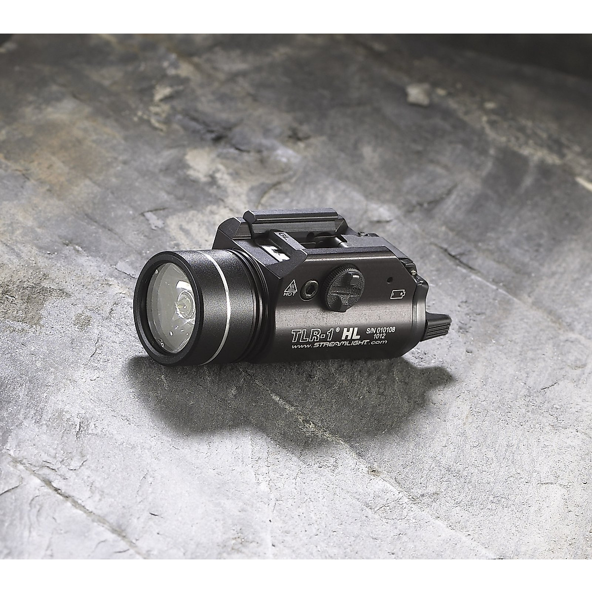 Streamlight 69260 TLR-1 HL 1000-Lumen Weapon Light with Rail Locating Keys and Lithium Batteries, Box, Black