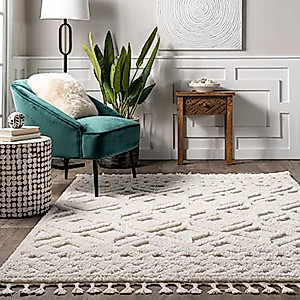 nuLOOM Akia Lattice High/Low Tassel Area Rug, 9' x 12', Beige