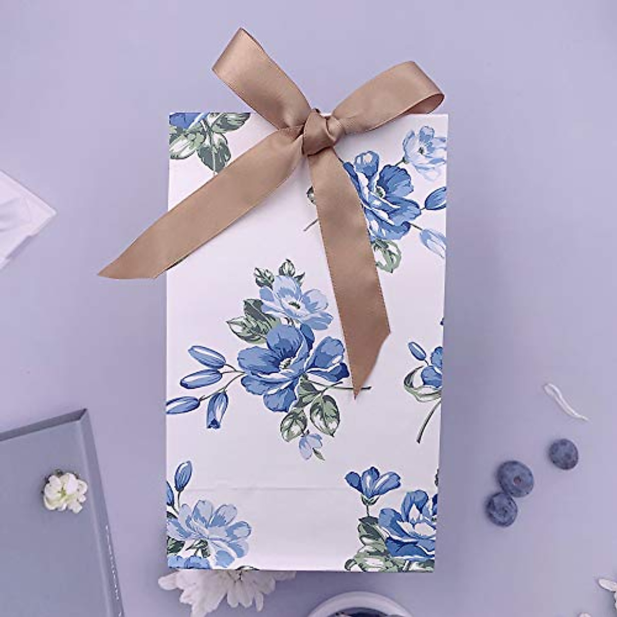 Floral Paper Bags Gift Bags Flower Party Favor Treat Bags Goody Bags Candy Bags with Stickers for Wedding Bridal Shower Anniversary Birthday Garden Party (16 Pcs)