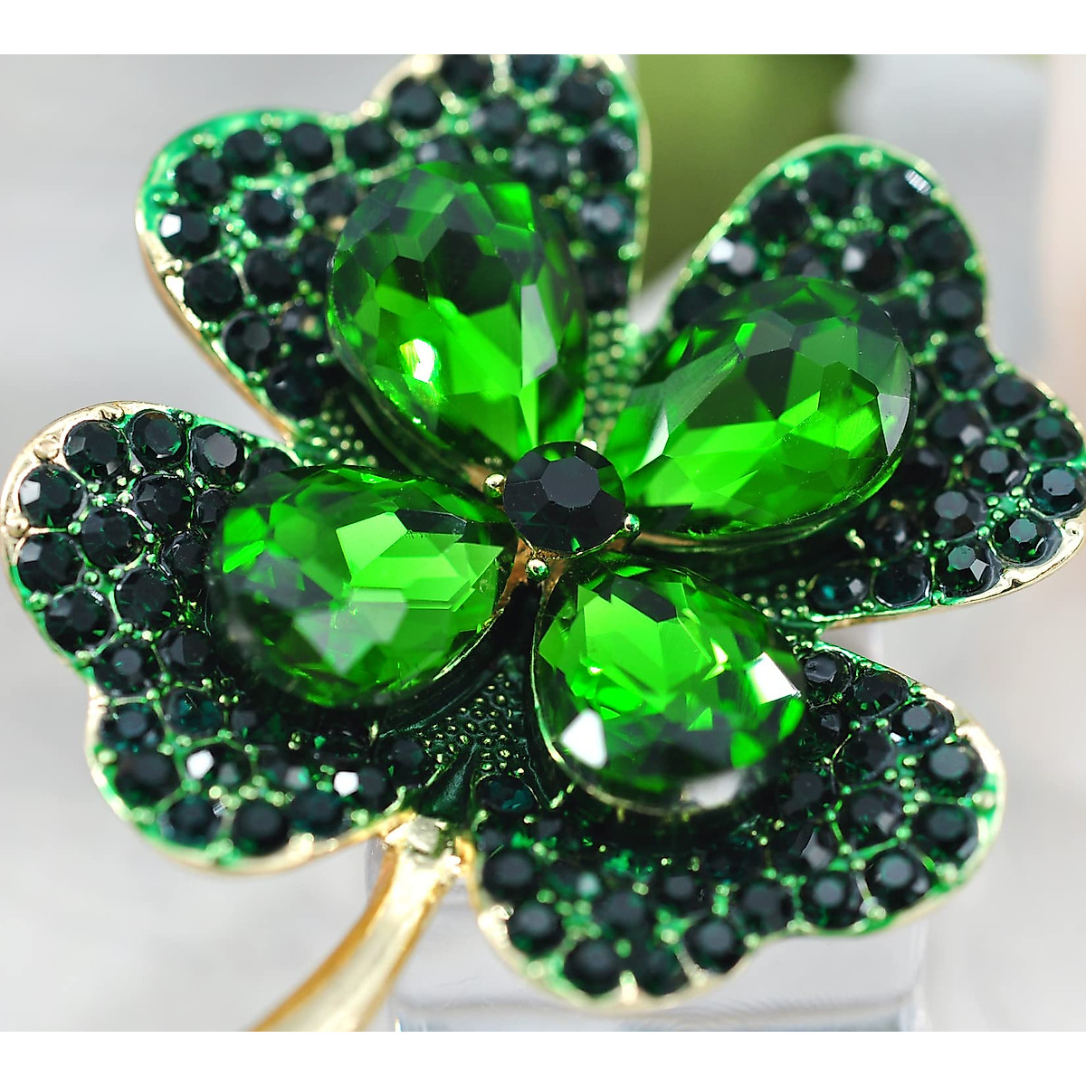 Gyn&Joy Green Crystal Lucky Four Leaf Clover Shamrock Brooch Pin