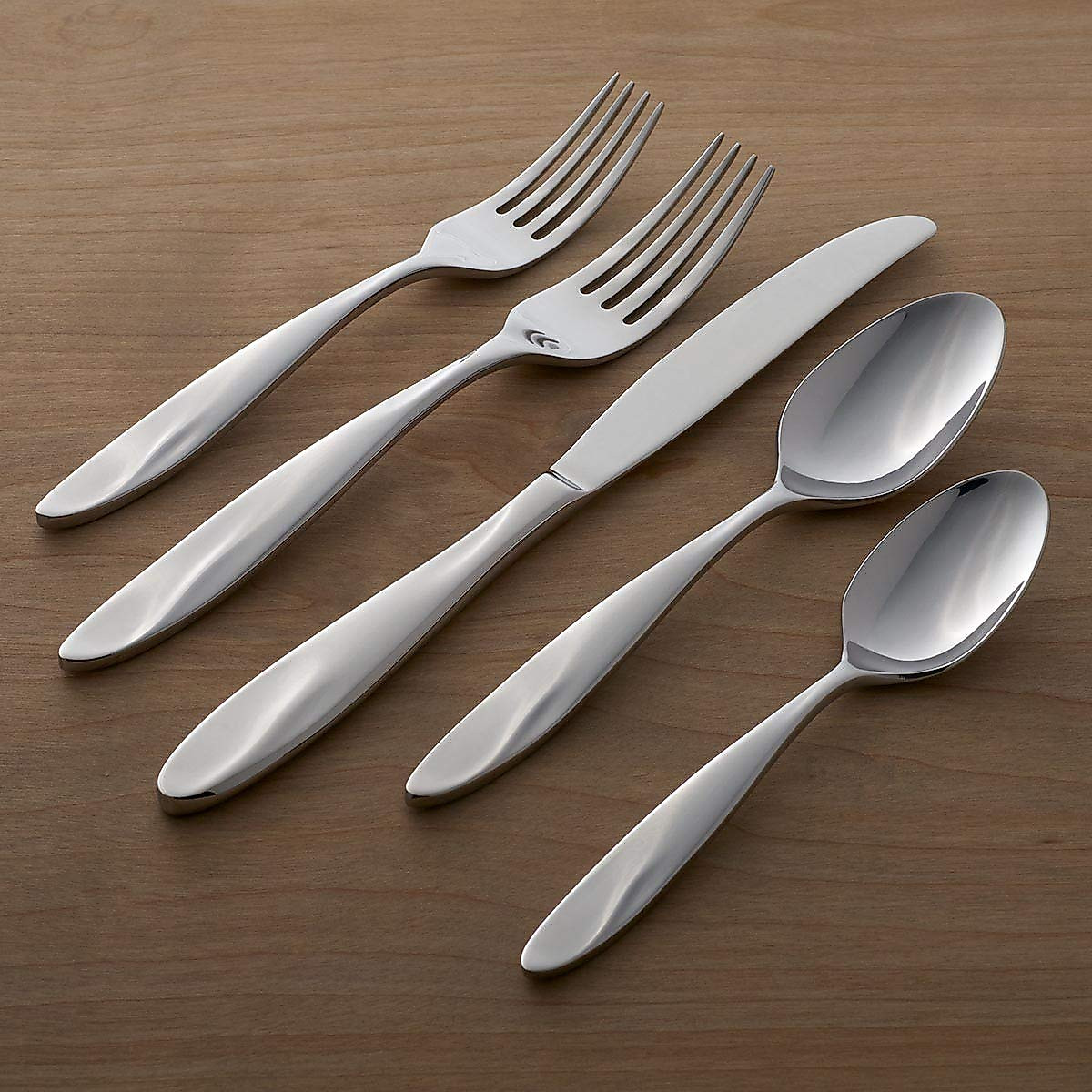 Oneida Tonya 20 Piece Everyday Flatware Set, Service for 4, 18/0 Stainless Steel, silverware set