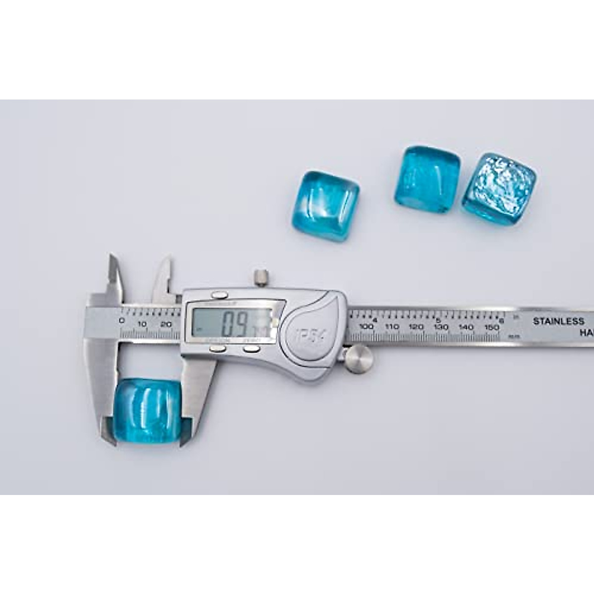 AKOYA Outdoor Essentials 10-Pound Fire Glass Cubes Squares 1-inch Reflective Tempered Crystal Beads for Fire Pit (10 lbs - 1 inch, Caribbean Blue)