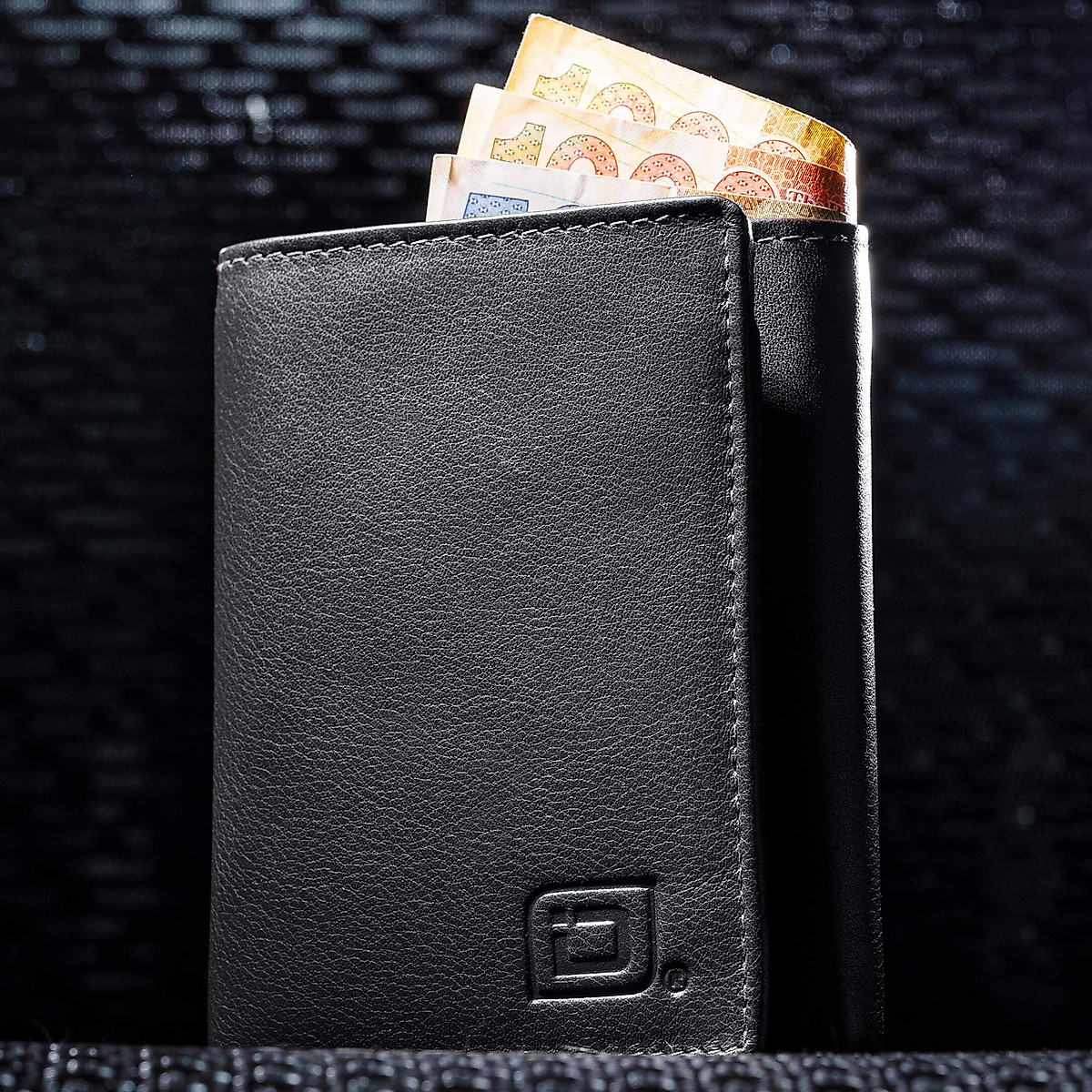 Leather Trifold Wallets for Men - RFID Blocking - Mens Trifold Wallet in Black