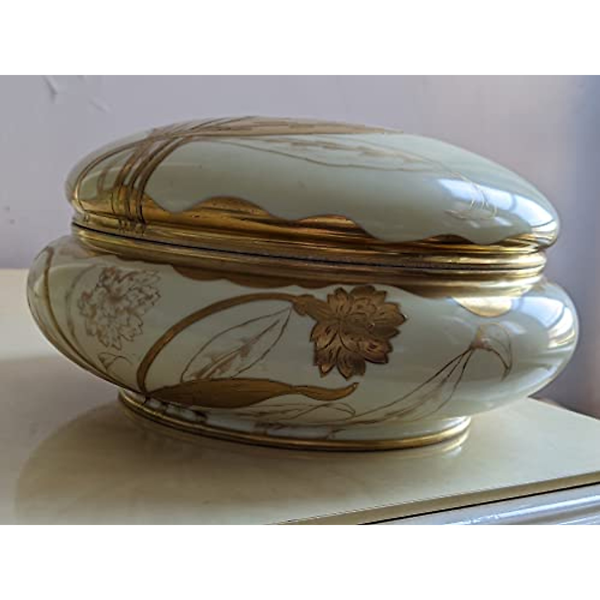 1900s Antique France Limoges Large Dresser Jewel Porcelain Box