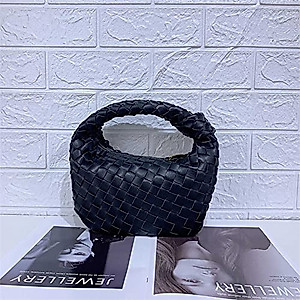 Qiayime Women Knoted Woven Handbag Fashion Ladies Soft PU Leather Handmade Hobo Shoulder Bag Purse Woven Clutch Dumpling Bag (black)