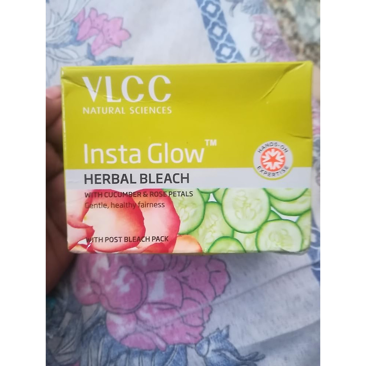 Vlcc Insta Glow Herbal Bleach With Cucumber & Rose Petal For Fairness 54 gm