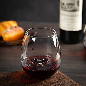 Stemless Wine Glass with Shark Inside, 16 OZ Large Capacity Unique Wine Glasses with 3D Shark Marker Wedding Birthday Gifts for Sea Ocean Lovers