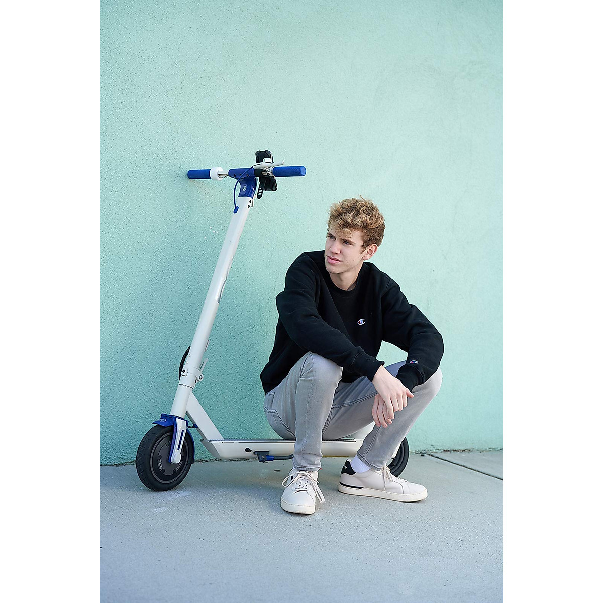 Fiat Folding Electric Scooter - 350W Motor, 15 to 20-Mile Long-Range Battery (Bianco White Ice)