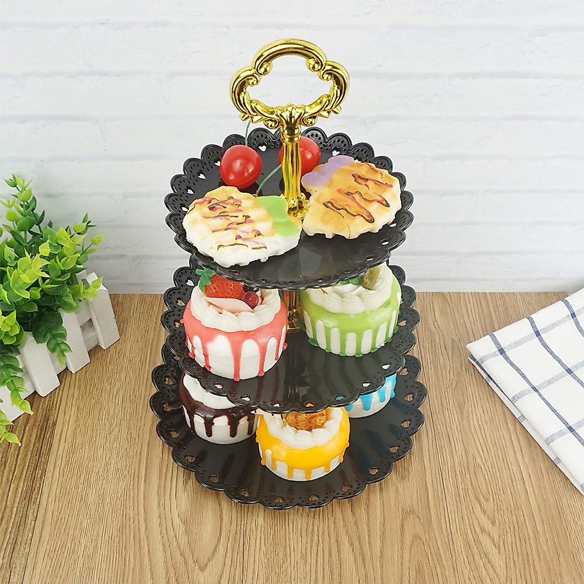 Artliving 3-Tier Plastic Cake Stand Dessert Stand Cupcake Stand Tea Party Serving Platter Black Gold