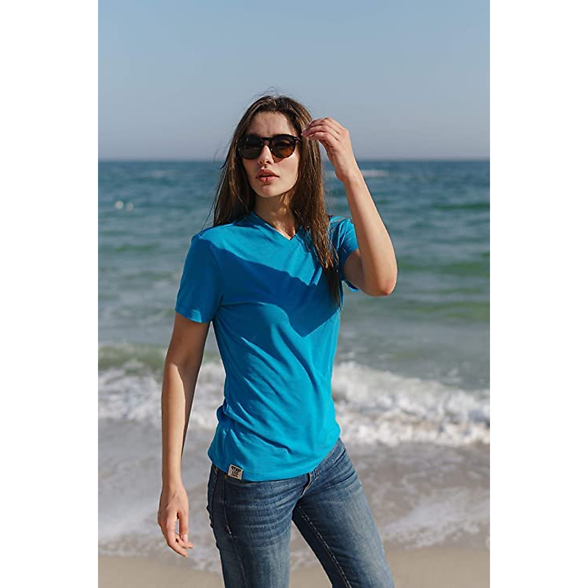 100% NZ Organic Merino Wool Lightweight Women's Base Layer Thermal Short Sleeve T-Shirt + Merino Wool Hiking Socks Bundle (Medium, Purple V-Neck)