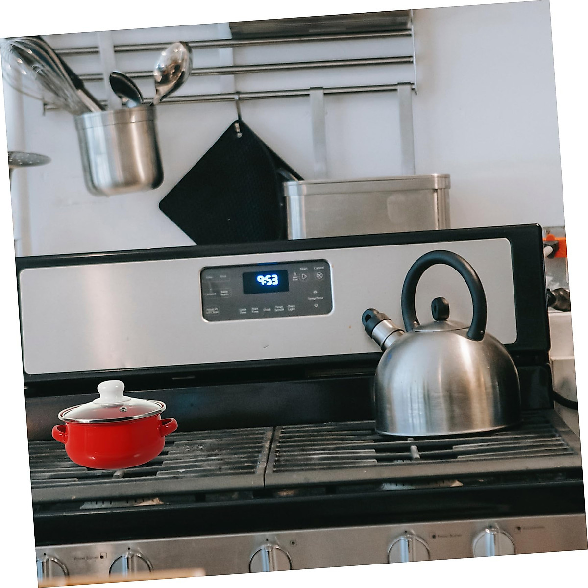 SHOWERORO 3pcs Enamel Pot Enamel Stockpot with Lid Soup Pot with Lid Small Pots for Cooking Quart Stock Noodle Pot Milk Pot Cookware Kitchen Pots With Cover Red Instant Noodle Pot