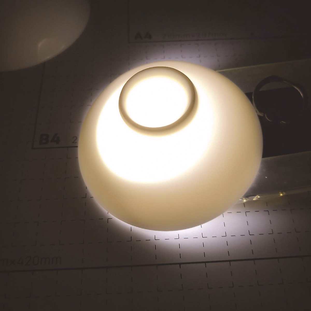 Japanese Cherry Blossoms Sake Cup, Cold and Hot Temperature Color Change Tea Cup, Magic Cherry blossoms Flower Display Ceramic Teacup Gift (HOT&COLD Changing Cherry Blossom)