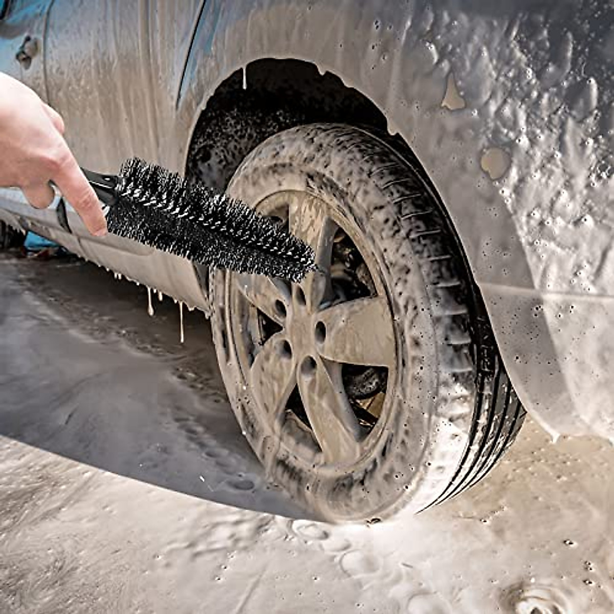 Wheel Brush Can Wheel And Rim Detail Brush With Long Soft Bristles Car Wheel Brush Rim Tire Detail Brush Multi Purpose For Wheel Rim Exhaust Tip Motorcycle Auto Accessories (A, 1 Size)