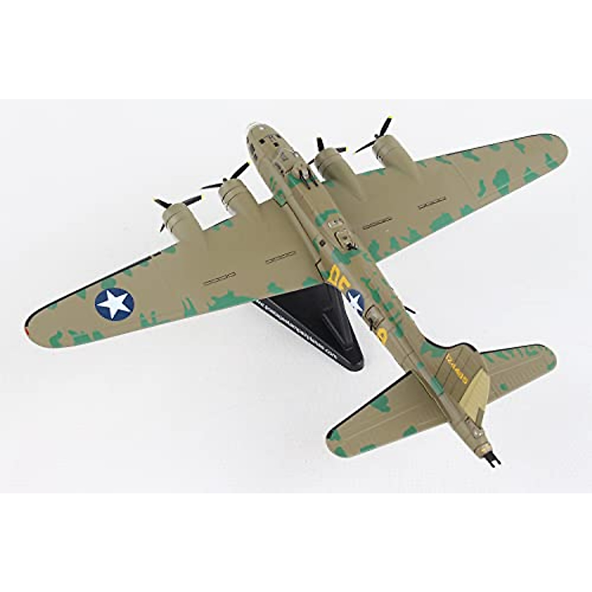 Daron Postage Stamp B17F 1/155 Memphis Belle PS5413