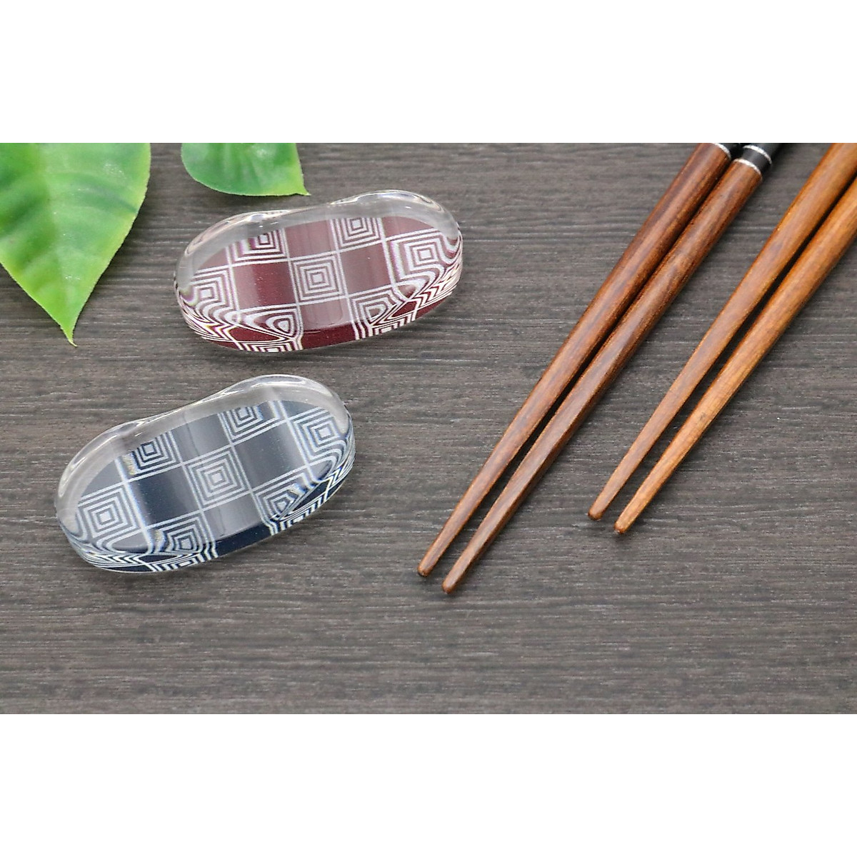 Ishida WABIYORI 60181 Tsukiyama Couple Chopsticks for Gifts, Includes Chopsticks Rest