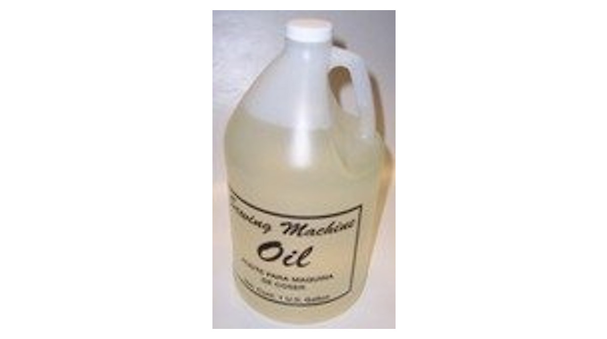 GoldStar Sewing Machine Oil - 1 Gallon Clear Oil