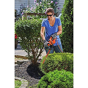 BLACK+DECKER Hedge Trimmer with Easy-Fit All Purpose Glove (BEHT100 & BD505L)